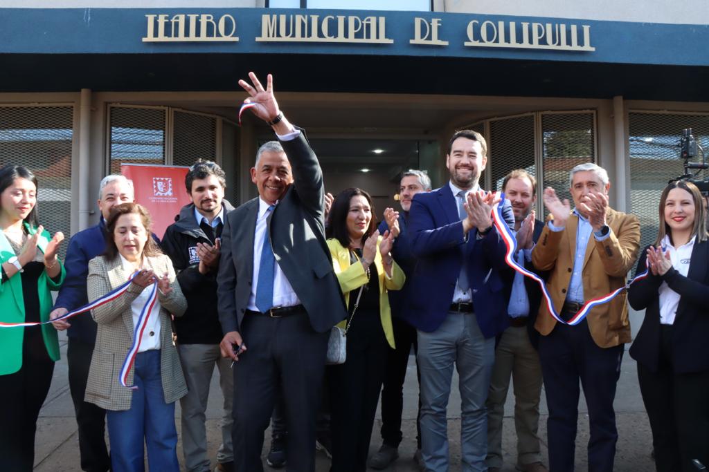 Gobierno Regional entregó remodelado Teatro Municipal a los habitantes ...